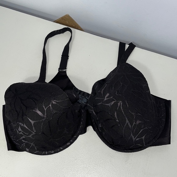 Bali | Intimates & Sleepwear | Bali Underwire Black Bra | Poshmark